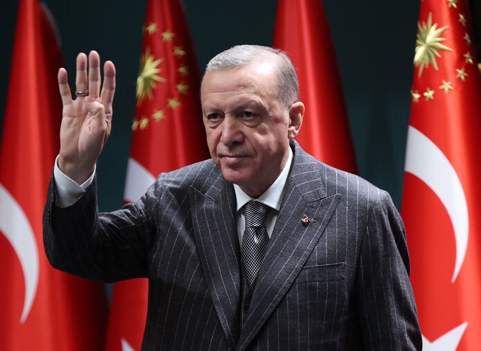 Erdogan lijkt afstand te nemen van Poetin: Turkije verwerpt Russische ...