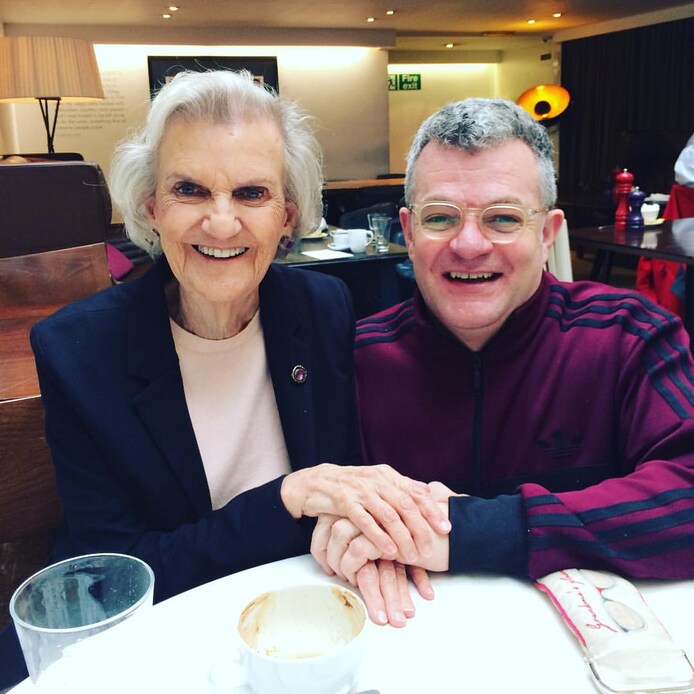 ‘Carry On’-actrice Rosalind Knight (87) overleden | Celebrities | hln.be