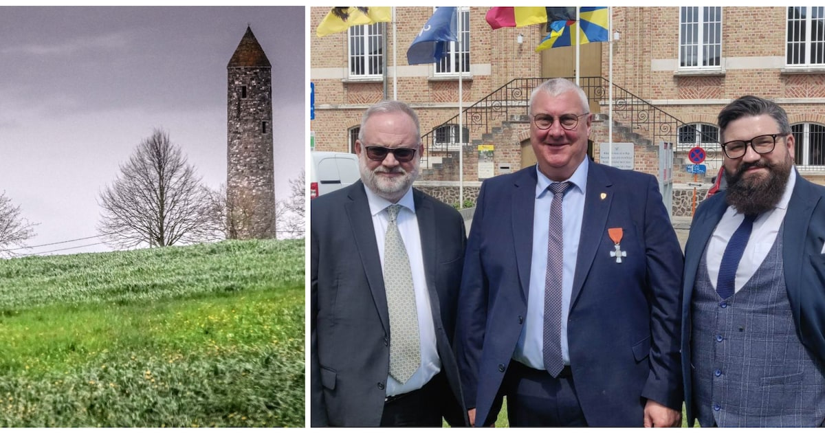 Kunstwerk ‘Pillars of Peace’ voor 25ste verjaardag Iers Vredespark ...