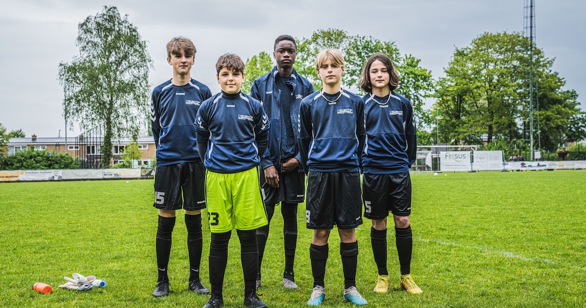 Oost-Vlaamse voetballertjes nemen het in ‘Champions League van de U13 ...