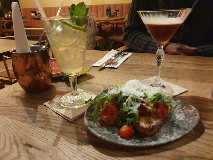 RESTOTIP. Barz in Aalter: “Lekkere cocktails en tapas vol kleuren en ...