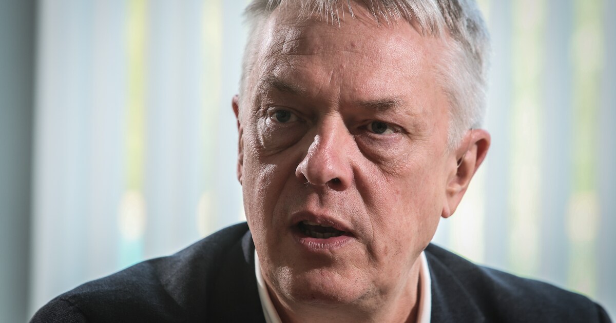 VUB-rector spreekt nu zelfs over vijf tuchtdossiers: “Helaas blijft het ...