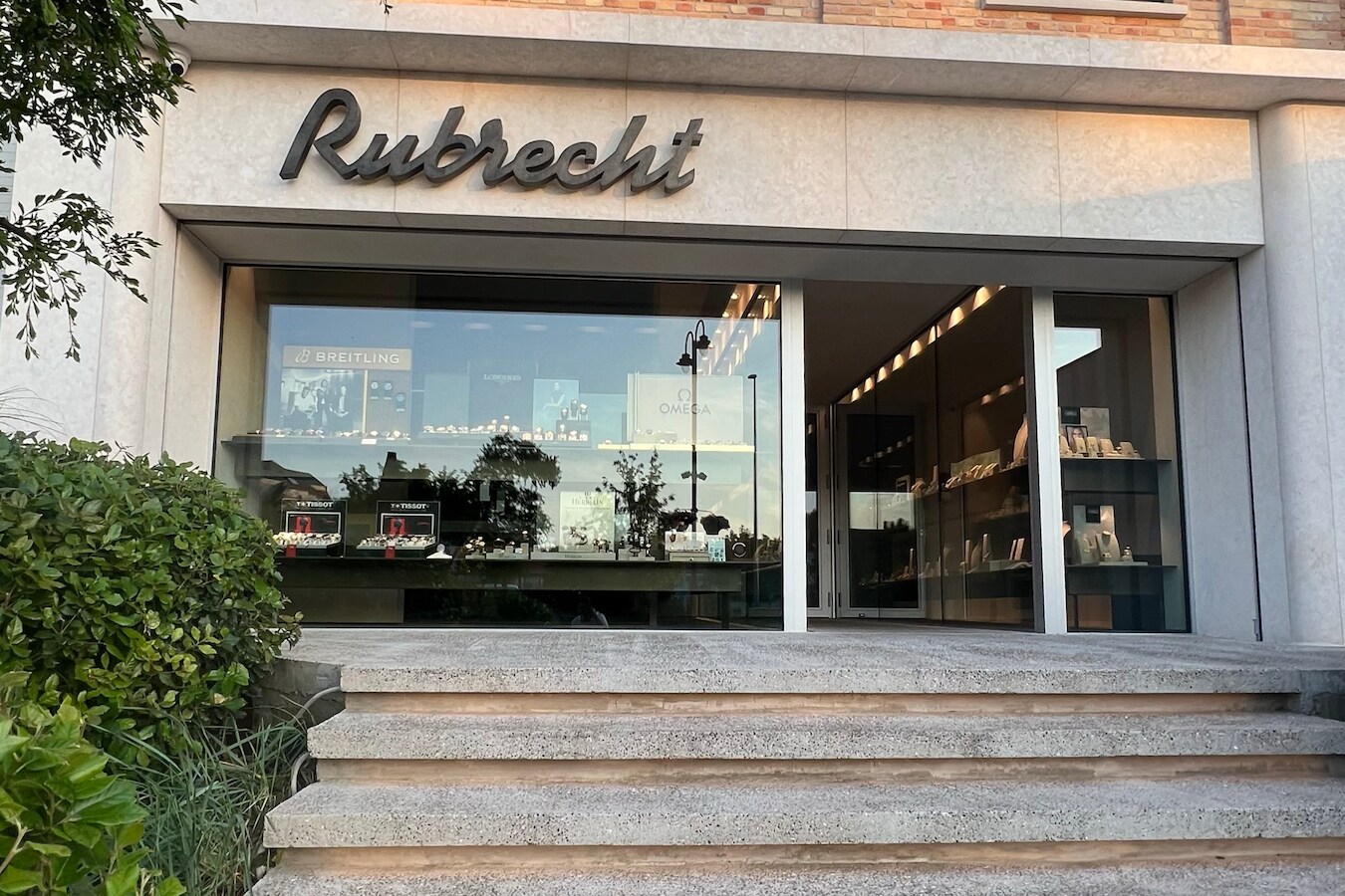 Mama’s zijn goud waard: bij deze 6 juweliers in Brugge en aan de kust ...