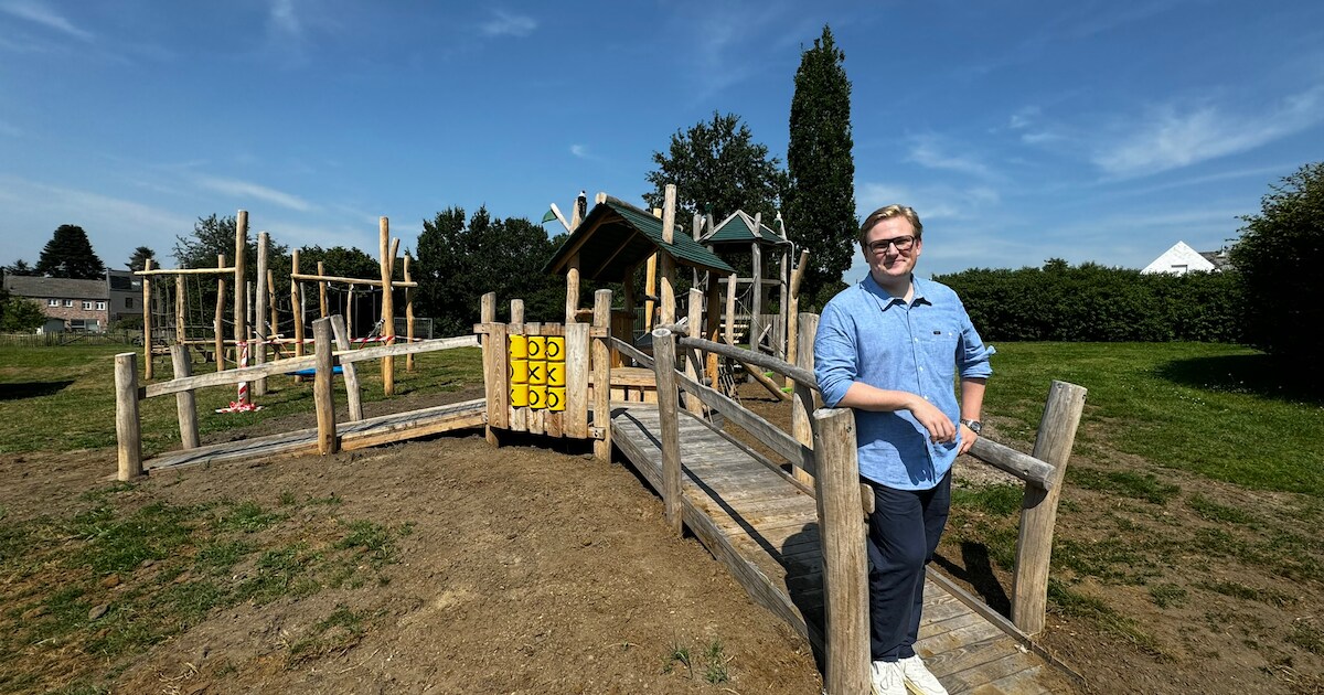 Nieuwe speeltuin geopend aan ontmoetingsplaats Drie Lindekenserf in ...