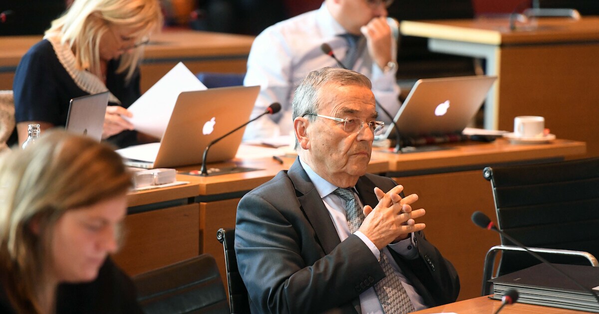 Louis Tobback (sp.a) haalt uit naar ondemocratisch provinciebestuur ...