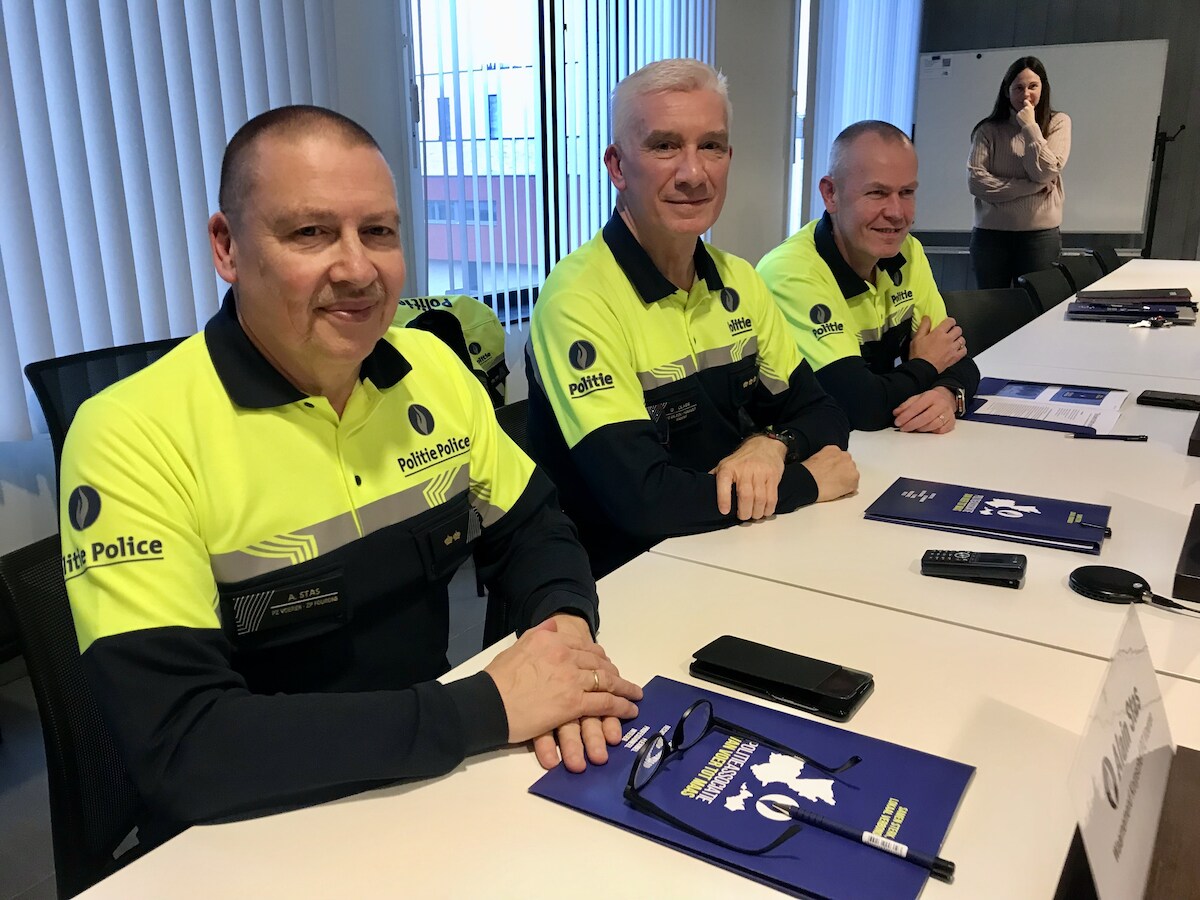 Drie Limburgse politiezones slaan handen in elkaar en gaan verder onder ...