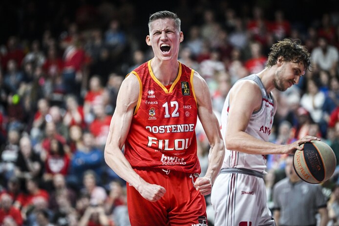 Stephan Swenson van de NCAA naar Sporting Lissabon - Vrenz Bleijenbergh ...