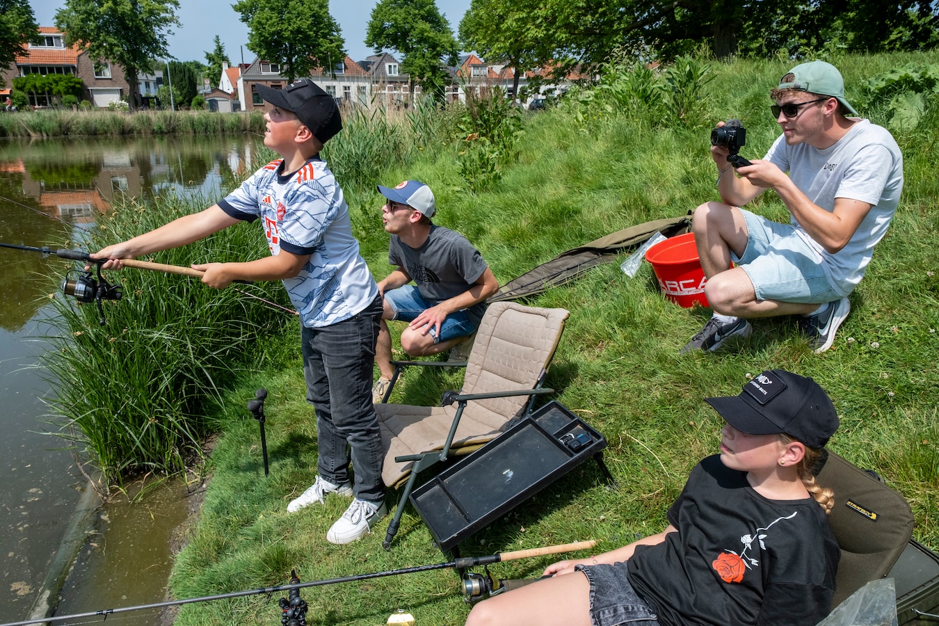 Waarom steeds meer jongeren gaan vissen: van ‘visfluencers’ op YouTube ...