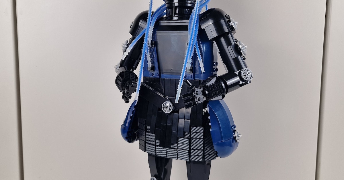 Space Babe uit ‘The Masked Singer’ met LEGO steentjes nabouwen? Zo doe ...