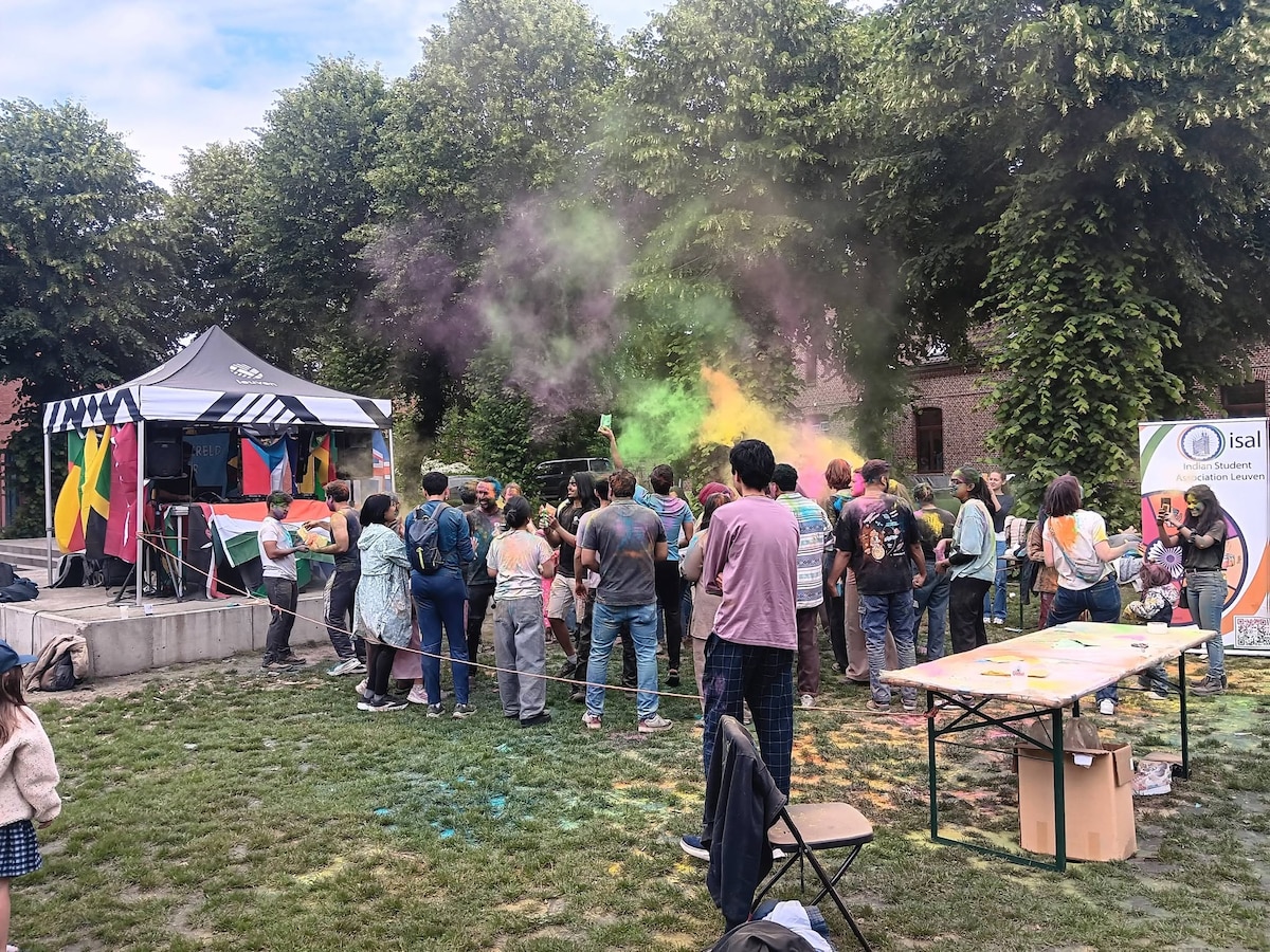 Het mysterie van de Israëlische vlag op het Wereldfeest in Leuven: “De ...