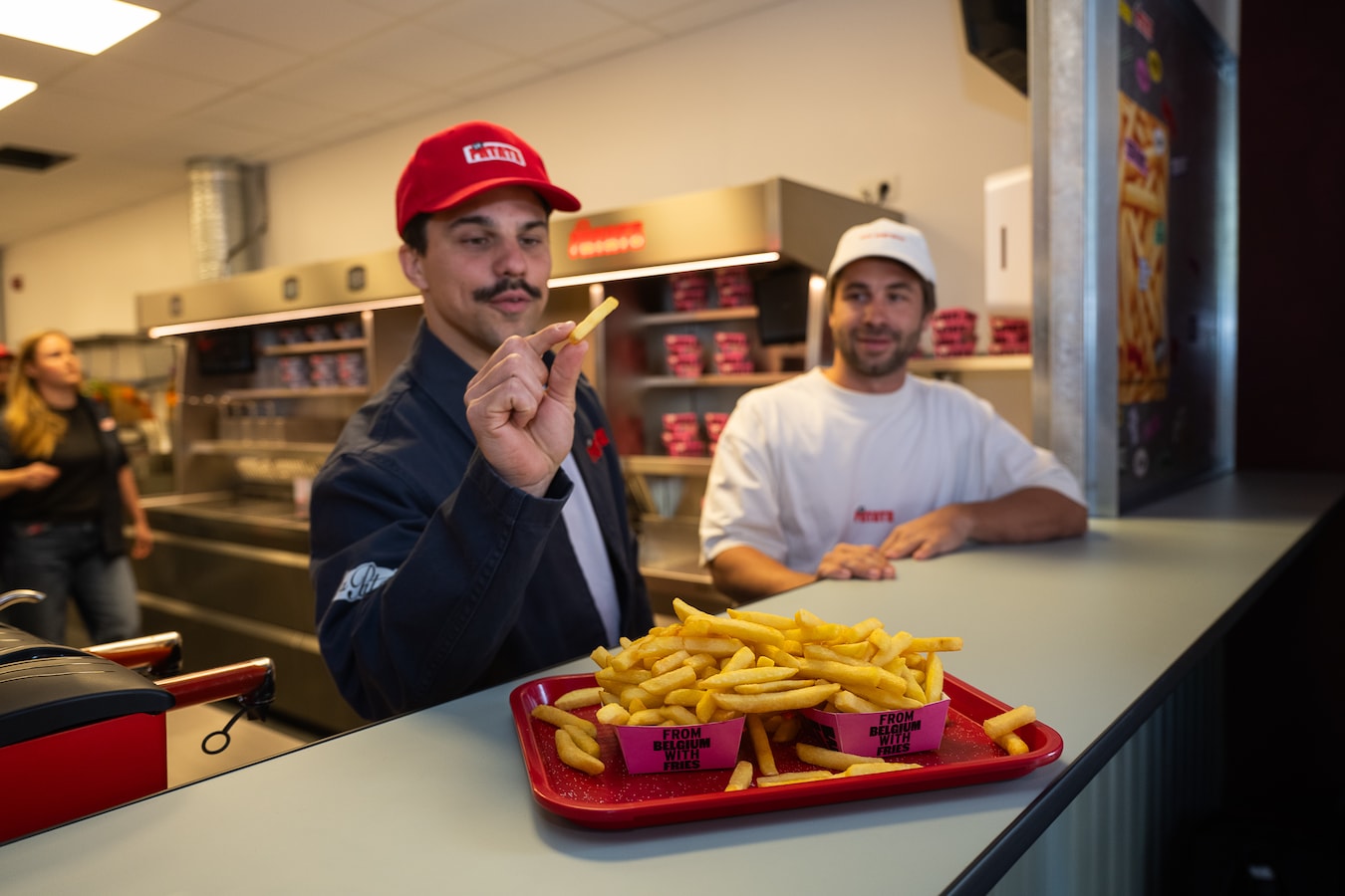Wij testten ‘La Patate’ van Average Rob: perfecte friet, 26 sauzen en ...