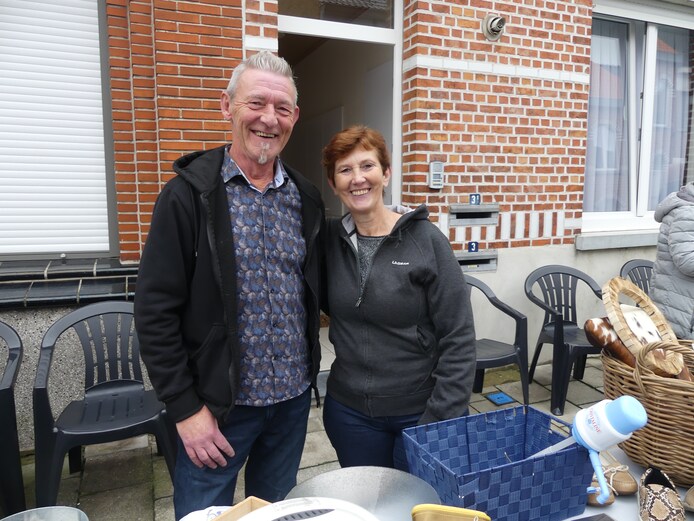 Vroeg regenweer houdt deel marktkramers weg van Kaaifeesten, bezoekers ...