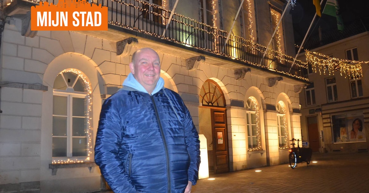 Jonathan Baeyens over zijn Ninove: “Ik geniet van feestende mensen aan ons mooie oud-stadhuis ...