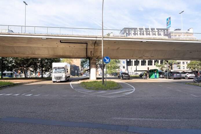 Van twee naar één rijstrook: Okapistraat onder fly-over in Gent wordt ...