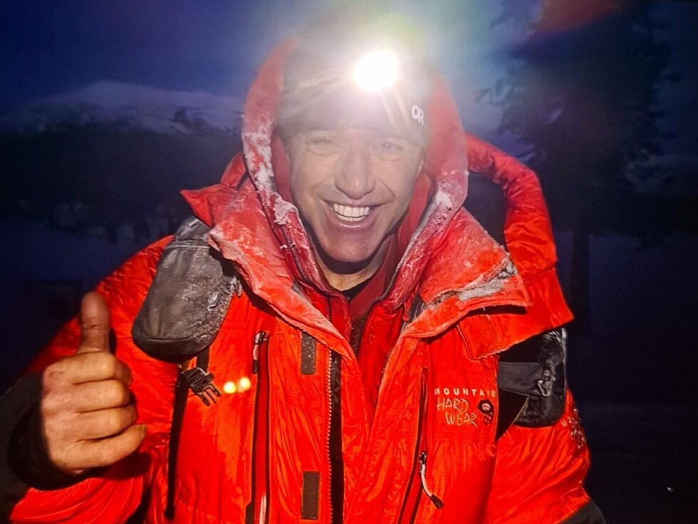 Kapotte slaapzak en ‘saaiheid’ dwingen Pascal Bleys (55) uit ultrarace in Canada te stappen ...