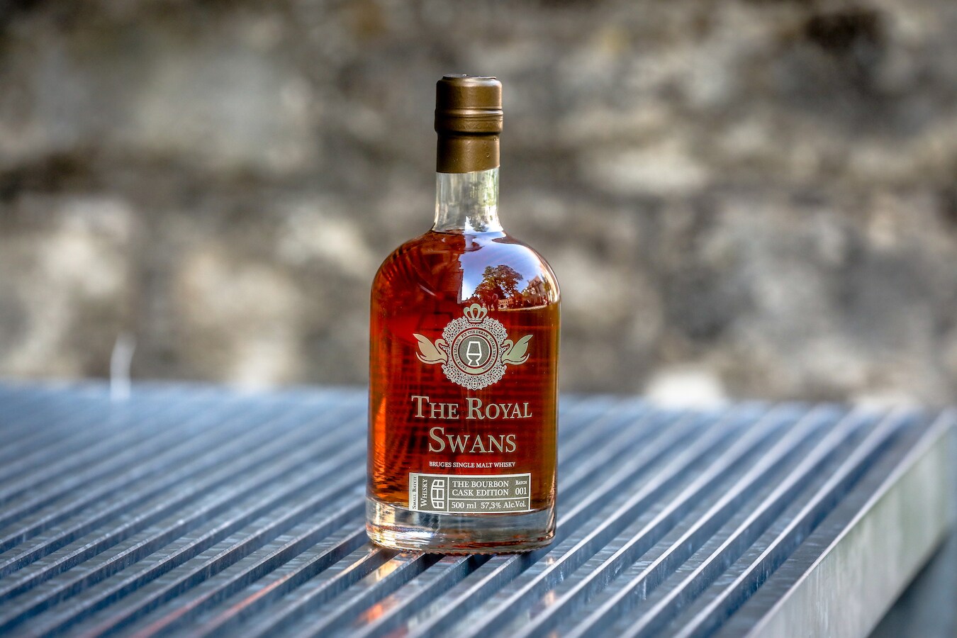 Bekroonde Brugse rum- en negronimakers lanceren nu ook whisky: “Vier ...