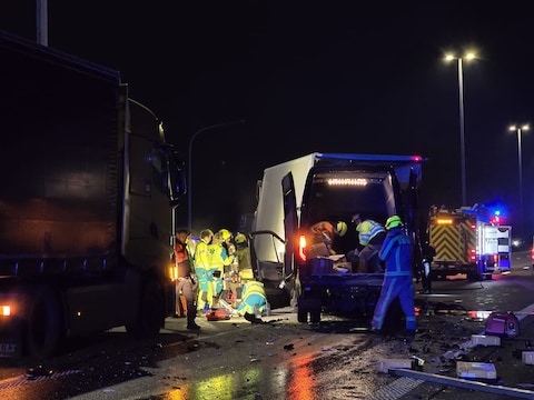 Opnieuw kop-staartaanrijding in staart van file op E17 in Temse ...