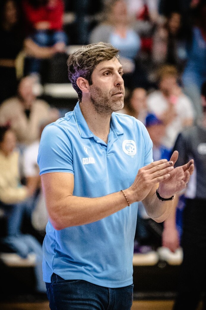 Jean-Marc Jaumin volgt Ian Hanavan op als coach van Phoenix Brussels ...