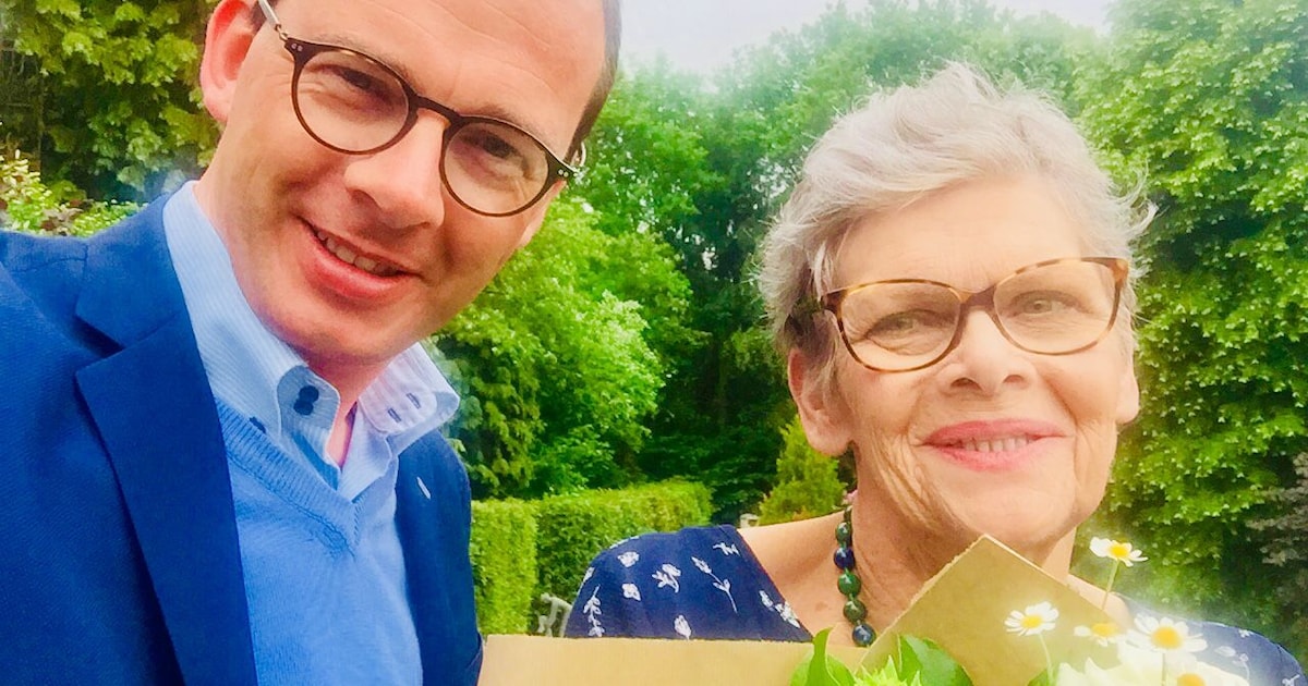 Wouter Beke over het plotse overlijden van zijn moeder Miet (76): “Ze ...