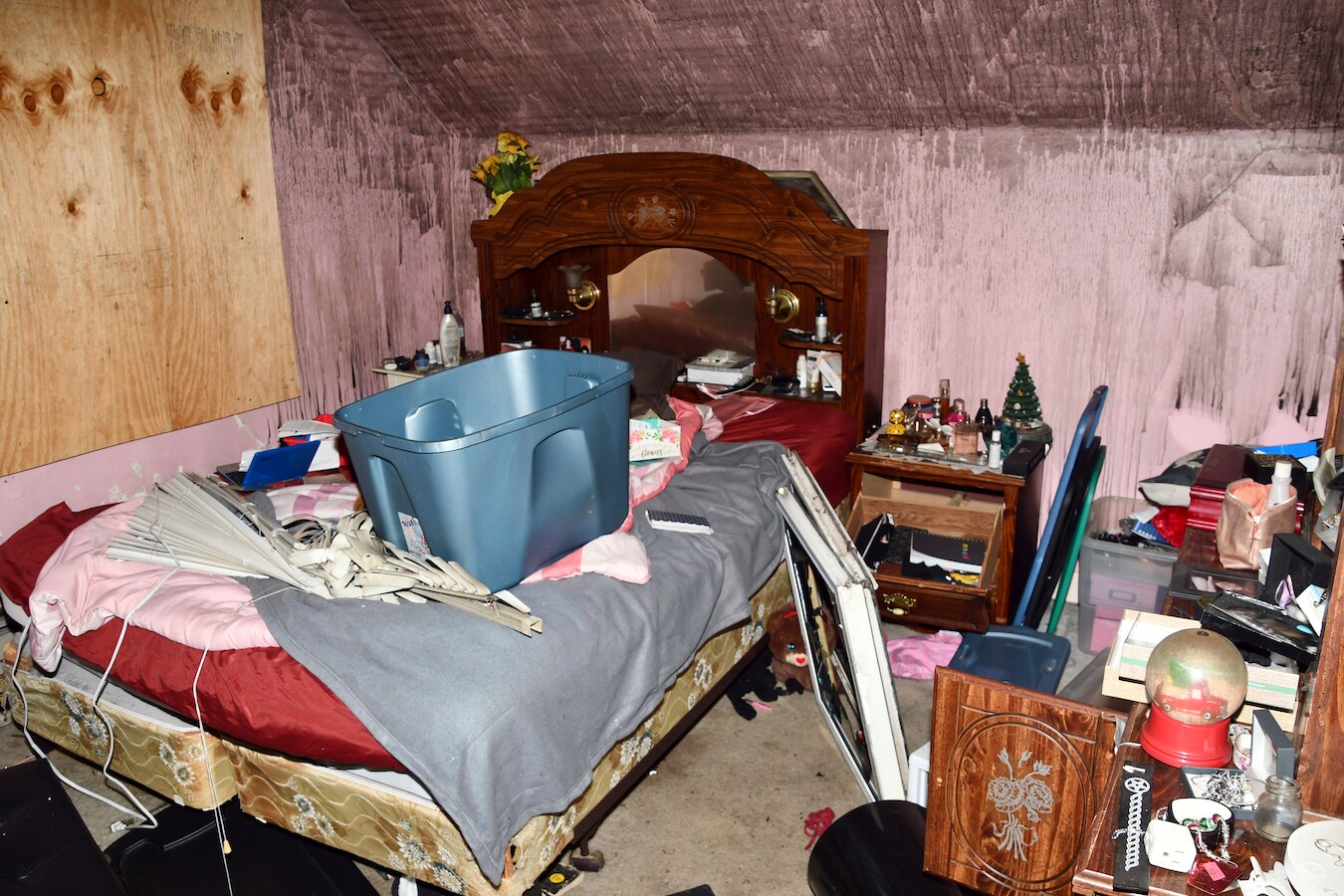 Man (32) van amper 30 kilogram ontdekt in huis in VS: “Stiefmoeder ...