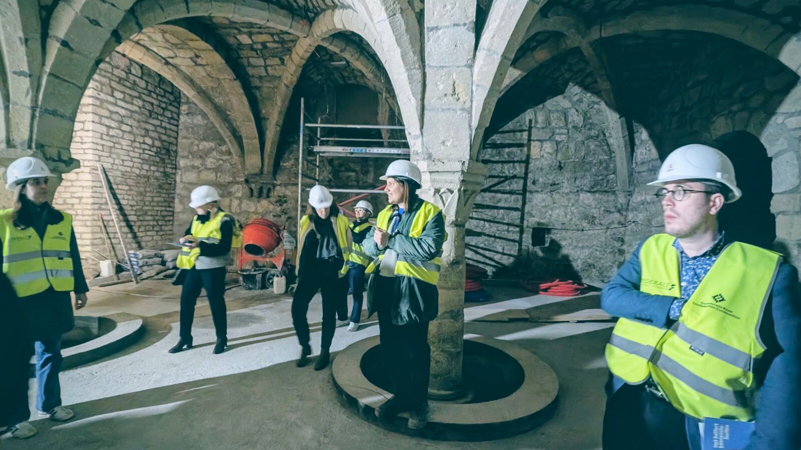 Zo wordt belfort in Aalst toeristische attractie: “Zolder met houten ...
