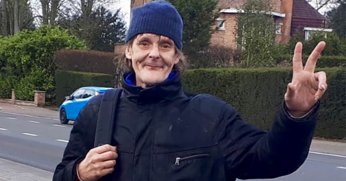 Walter ‘Pico’ Michiels urineert op Grote Markt in Leuven en masturbeert ...