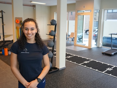 NET OPEN. Ex-turnster Emma (25) start eigen kinepraktijk: “Voldoende ...