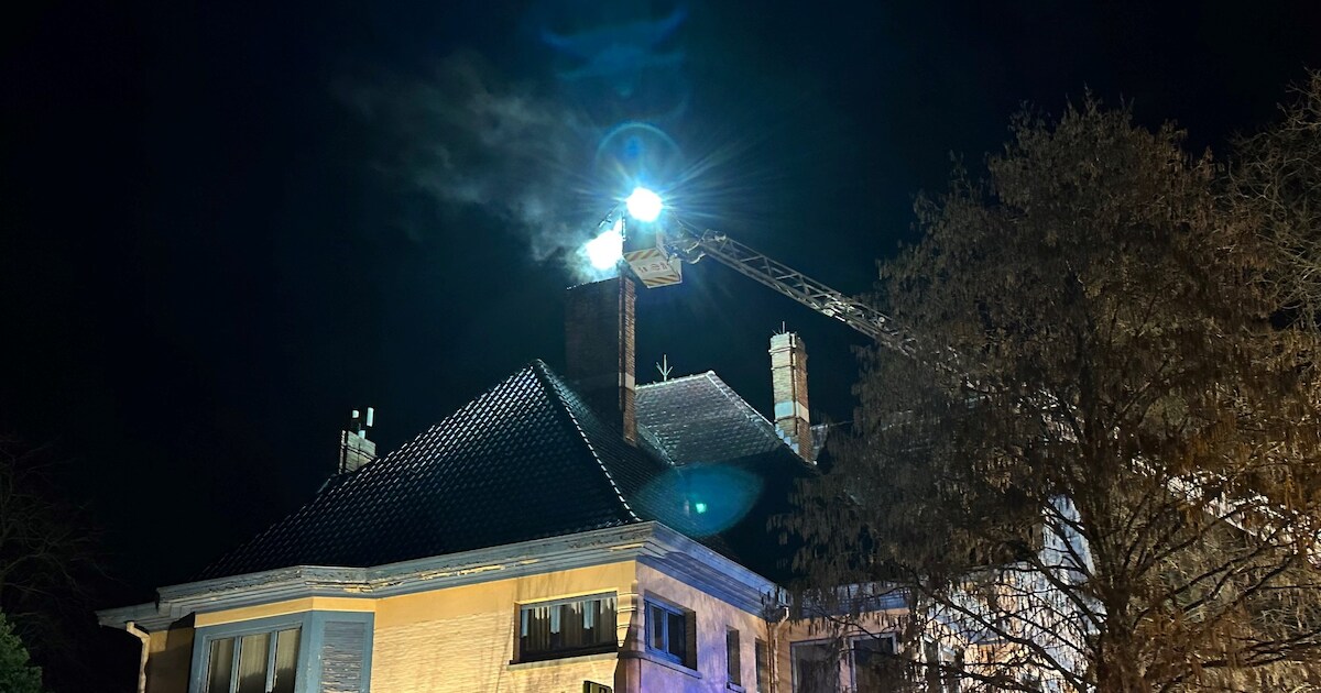 Schouwbrand in Sint-Andries snel onder controle | Brugge | HLN.be