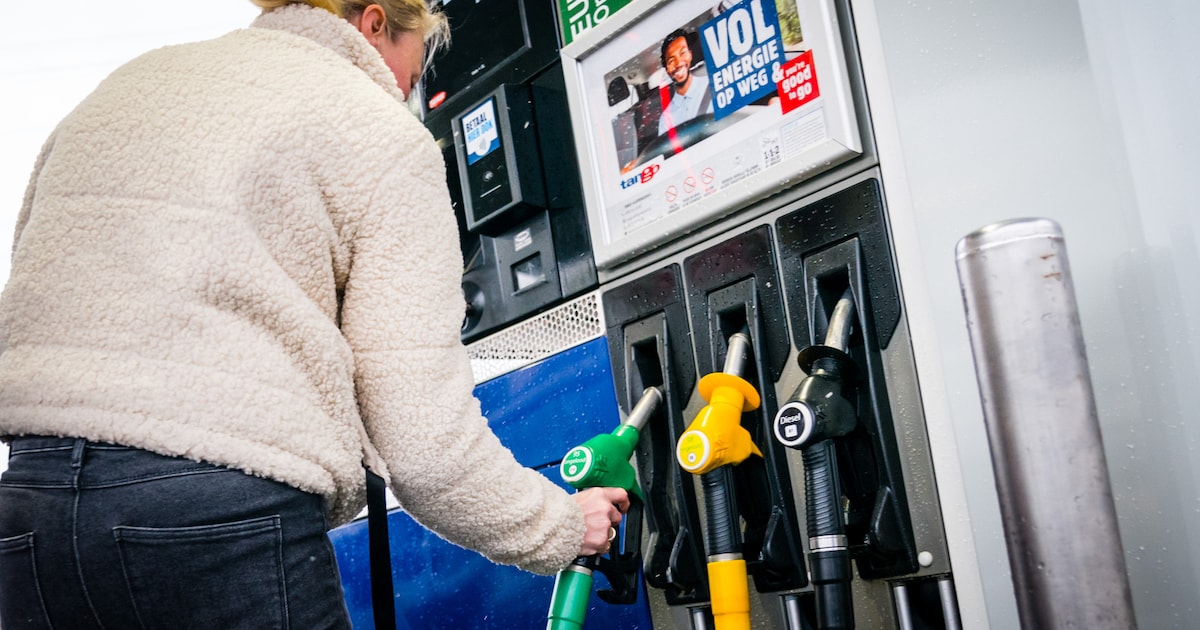 Benzineprijs stijgt naar hoogste peil in drie maanden | Mijn Geld | hln.be