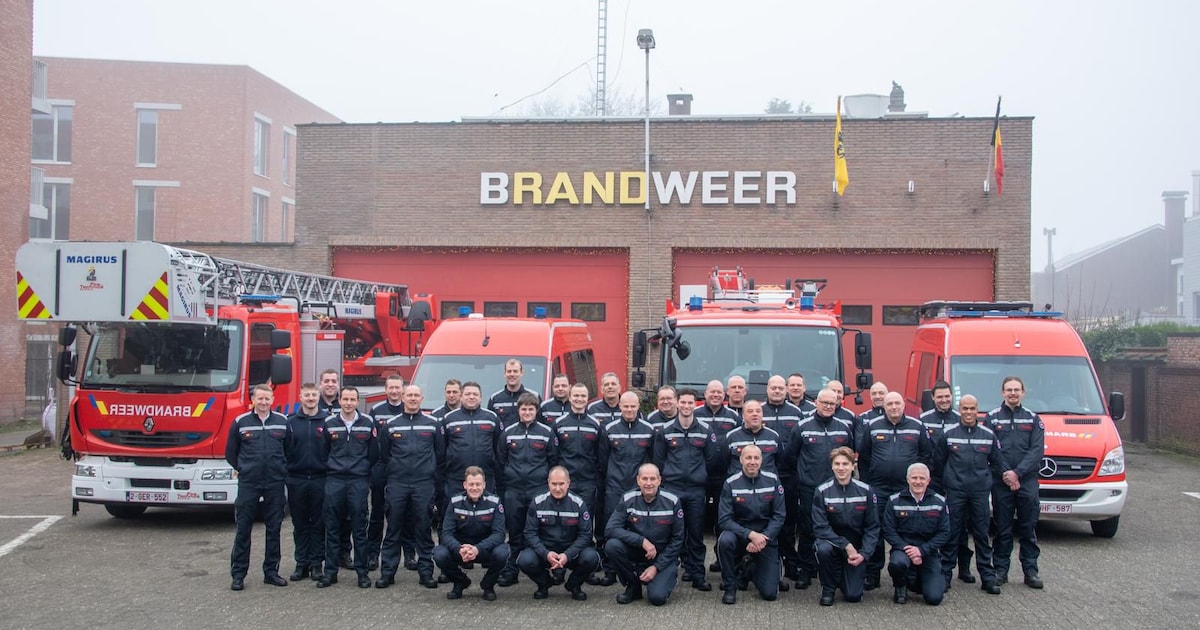 Borsbeekse brandweervrijwilligers maken overstap naar Brandweer Zone ...