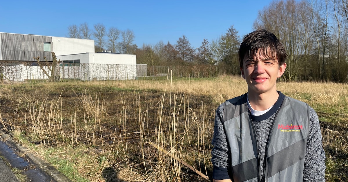 Kobe (18) merkt grasbrand op door raam van zijn kamer: “Had meteen door ...