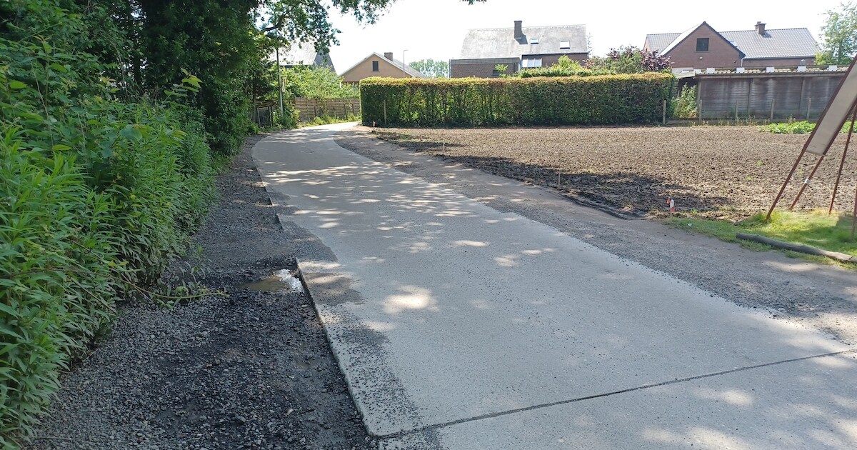 Bermen Duitsveldbaan worden hersteld: verkeer volgt omleiding ...