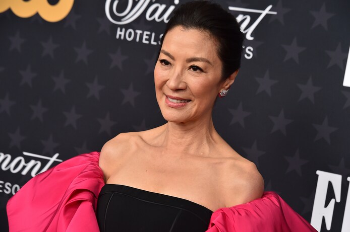 Michelle Yeoh schrijft Oscar-geschiedenis als de eerste Aziatische ...