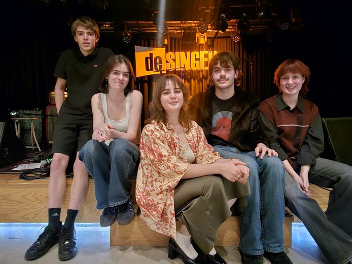 Crimson Bullet Generation, het vijfkoppige beest van jonge muzikanten ...