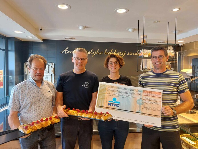 Nieuw record: patisserie De Roo verkoopt 2.308 eclairs ten voordele van ...