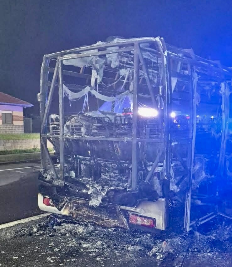 “Vandalisme of het werk van een pyromaan?”: verontwaardiging groot bij ...