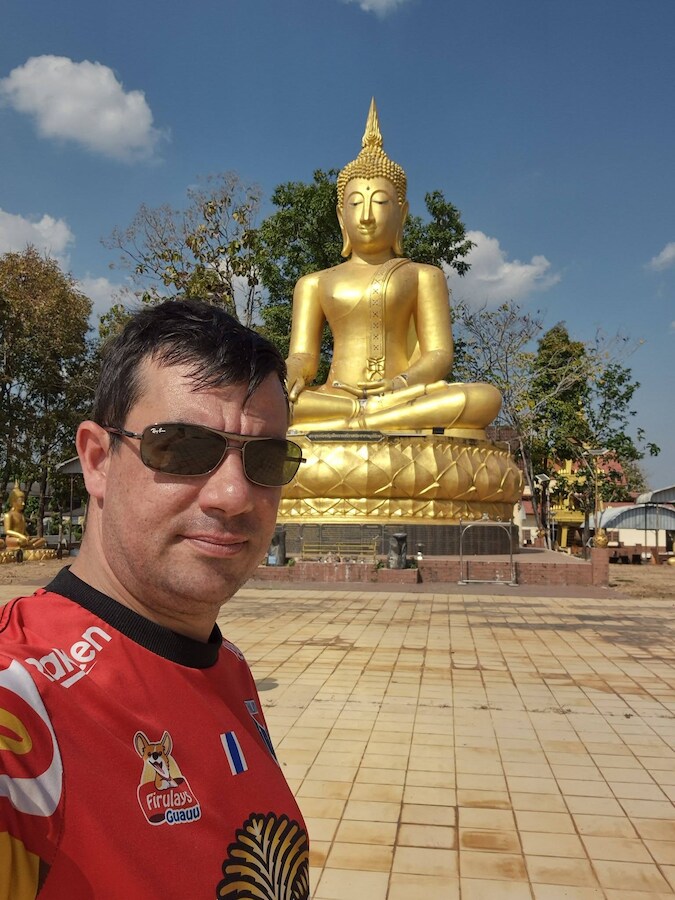 Cedric Bekaert (39) uit Assenede trekt jaar naar Thailand, maar keert ...