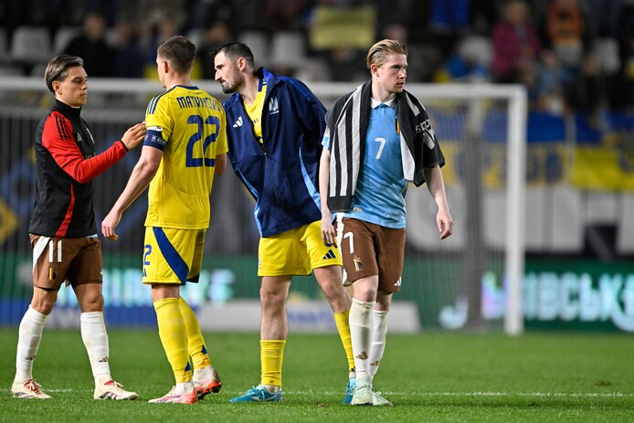 Nieuwe bondscoach, oude problemen: Rode Duivels met 3-1 de boot in ...