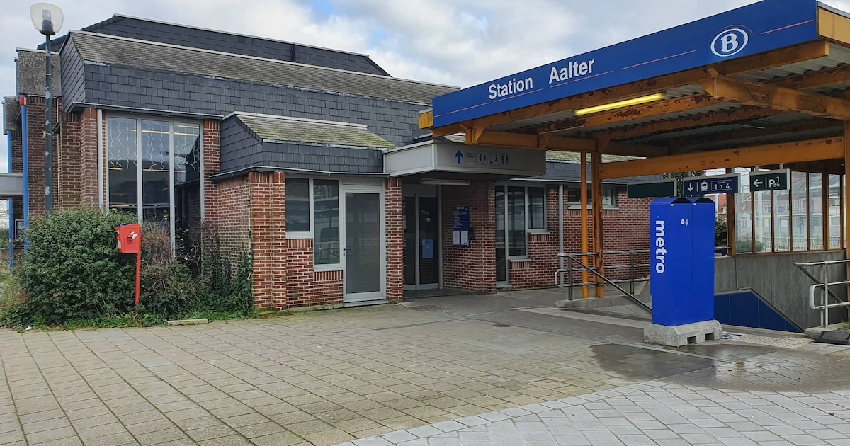 Nieuwe beveiligde fietsenparking aan station Aalter in gebruik genomen ...