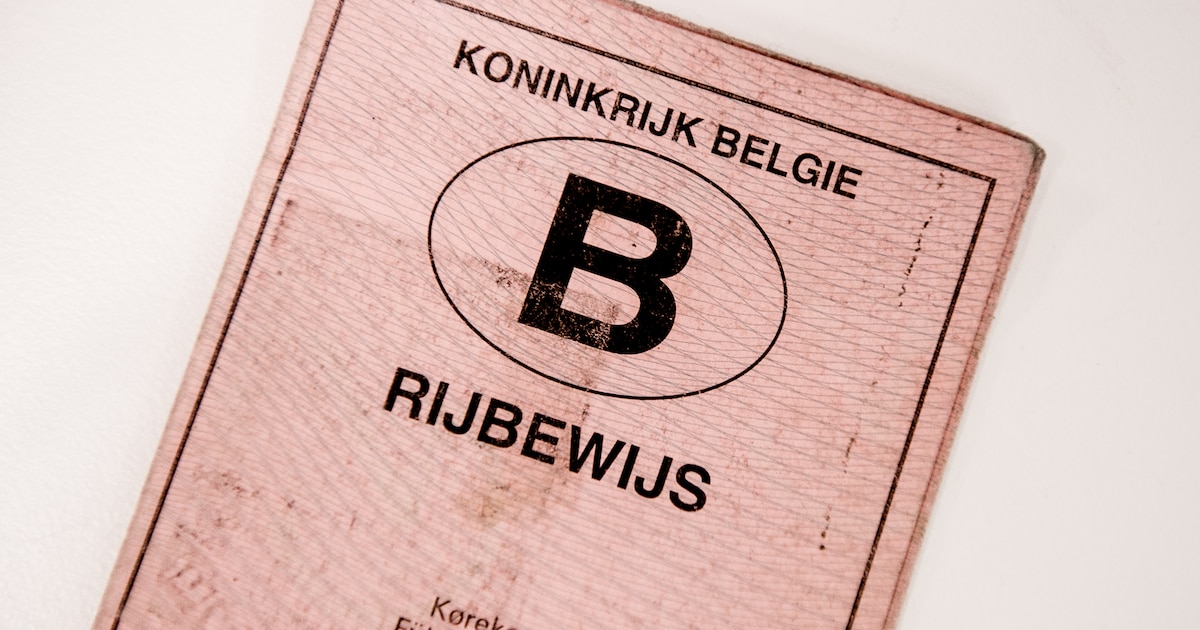 Rijbewijs vernieuwen kan voortaan online: geen papieren rijbewijzen ...