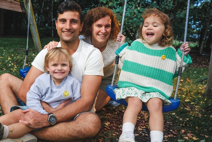 Leon (5) heeft kanker, zusje Mia (3) onderging twee hartoperaties: “Het ...