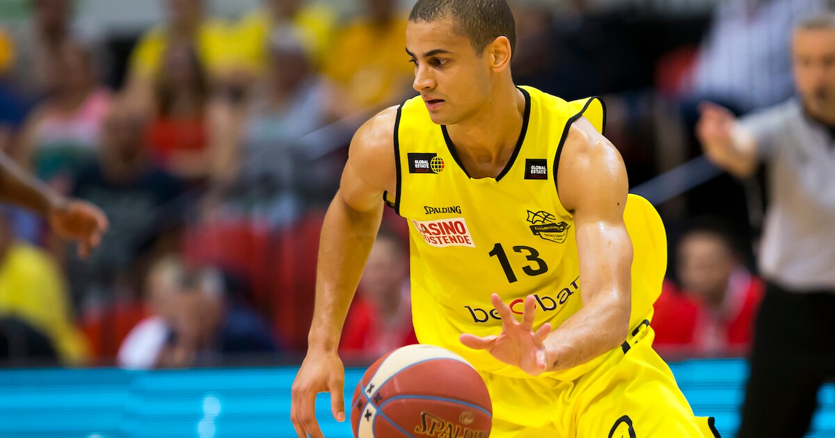 Jean Salumu gaat met Oostende als leider de (korte) kerstbreak in ...