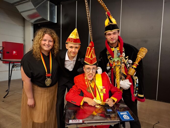 Genkenaar Luca (25) is nieuwe buitengewone Stadsprins van Mechelse ...