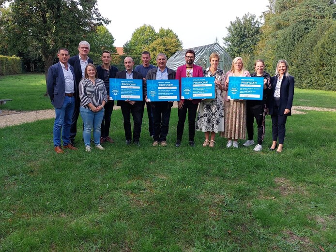 Deze vier Koekelaarse scholen krijgen geld voor hun inzet voor het ...