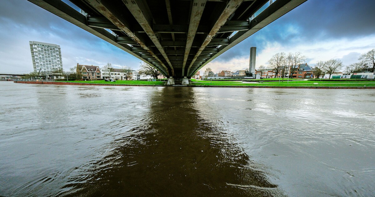 Groen houdt themawandeling rond ‘water in de stad’ | Kortrijk | HLN.be