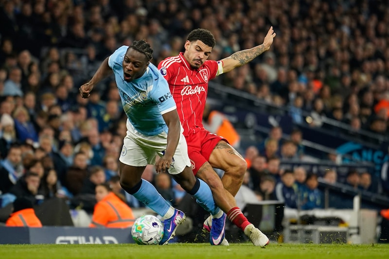 Ook invaller Doku kan tij niet keren: Man City speelt gelijk tegen ...
