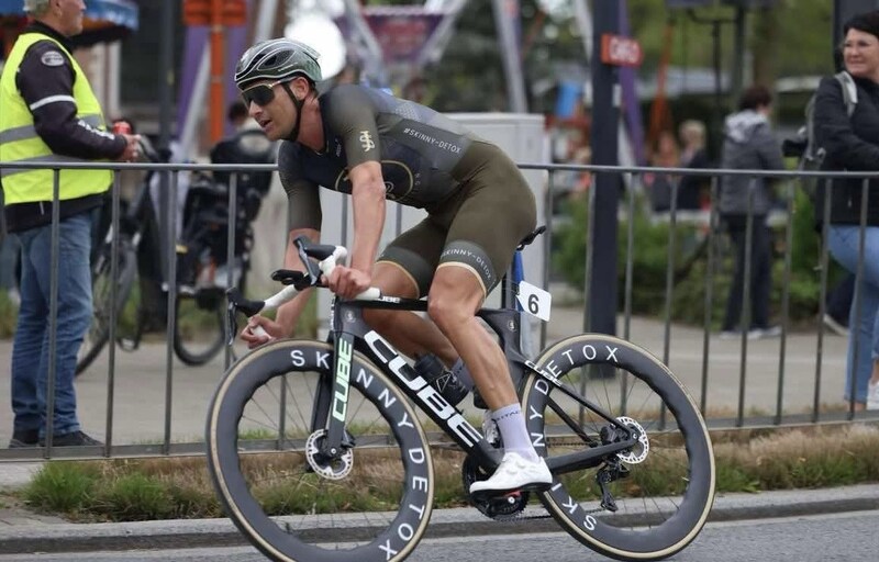 Opmerkelijke comeback in het peloton: ex-prof Joeri Stallaert laat zijn ...