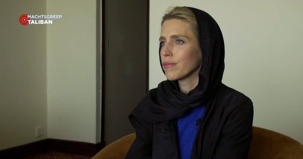 CNN-journaliste Clarissa Ward spreekt met lid van IS-K: “We zijn volop ...