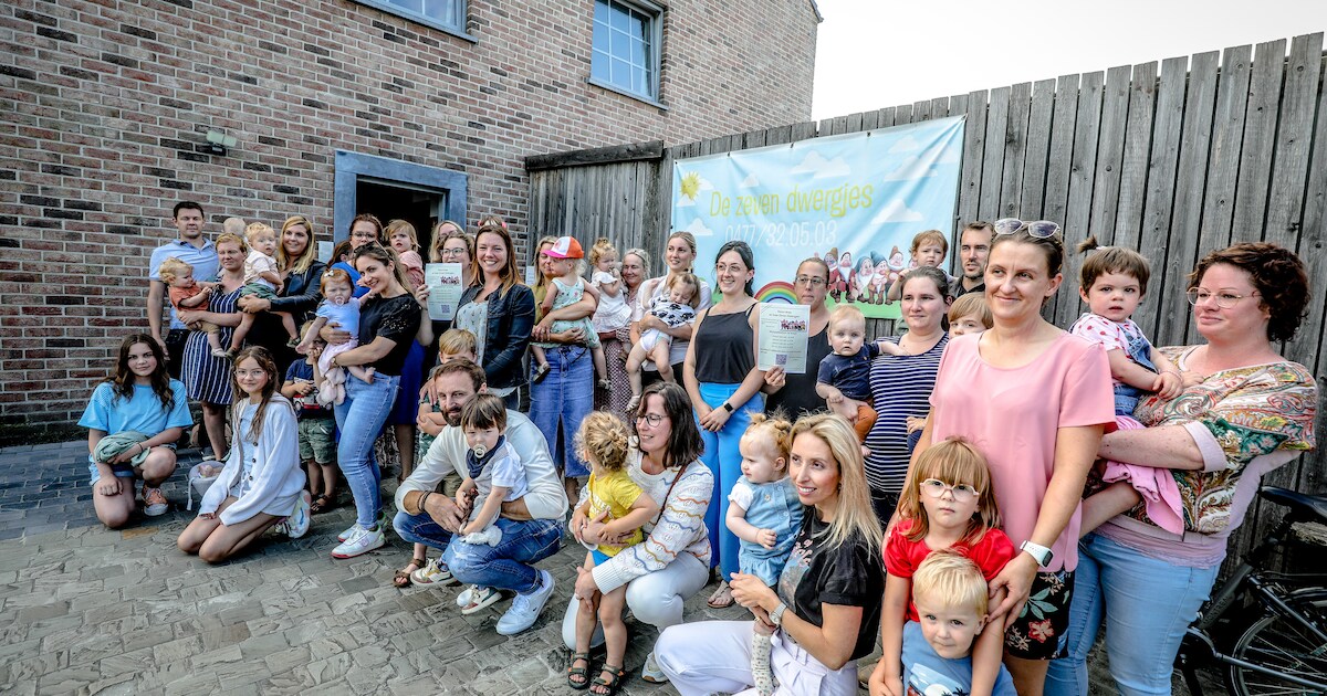 Na gedwongen sluiting van kindercrèches steunen ouders uitbaatster met ...