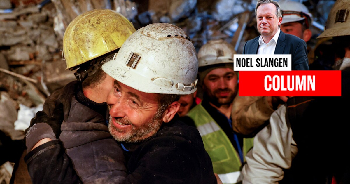 Slangen op maandag. “Geld geven is hulp geven” | Helpende Handen | hln.be